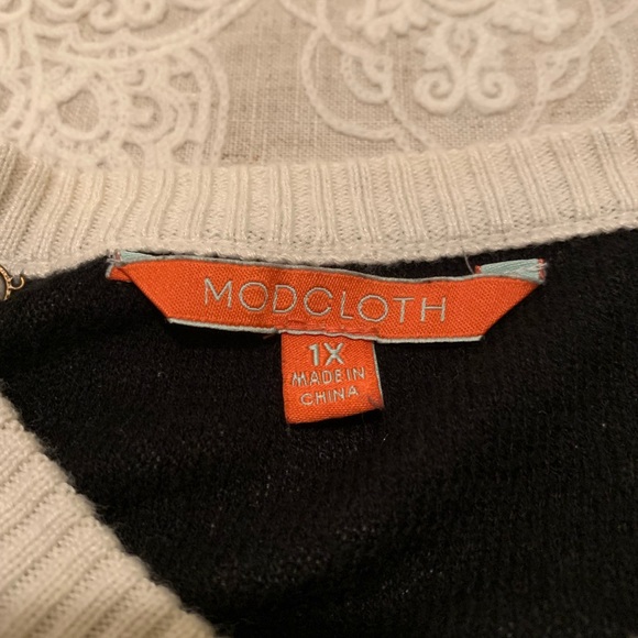 Modcloth | Sweaters | Modcloth Scalloped Cardigan | Poshmark
